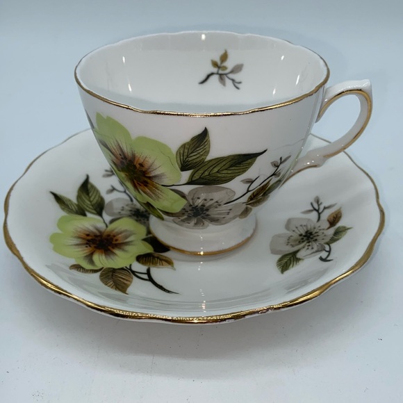 Royal Vale | Dining | Vintage Royal Vale English Bone China Cup Saucer ...